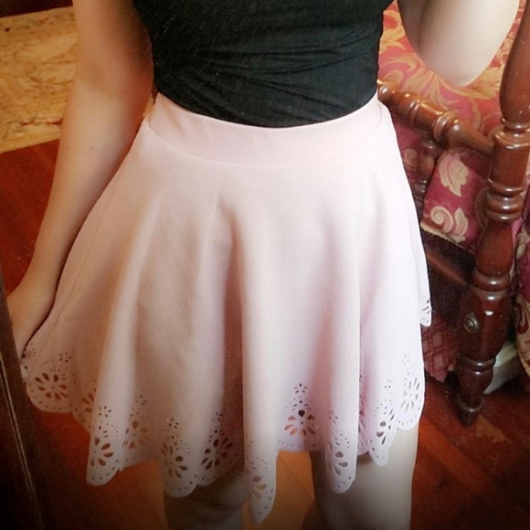 Skirts Nwt Cutout Scallop Hem Flared Mini Skater Skirt Multiple